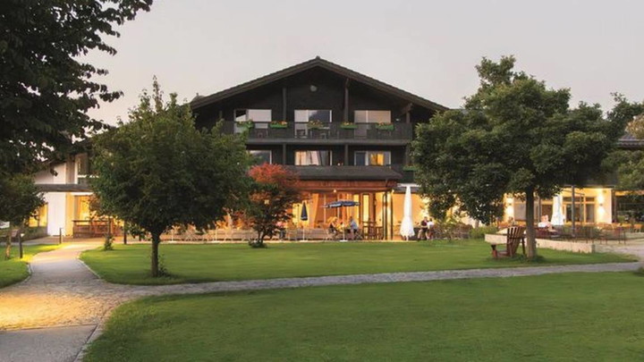 16 M² Hotel ∙ 1 Bedroom ∙ 2 Guests - Riegsee