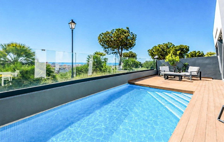 200 M² Ferienhaus ∙ 4 Schlafzimmer ∙ 8 Gäste - Vélez-Málaga