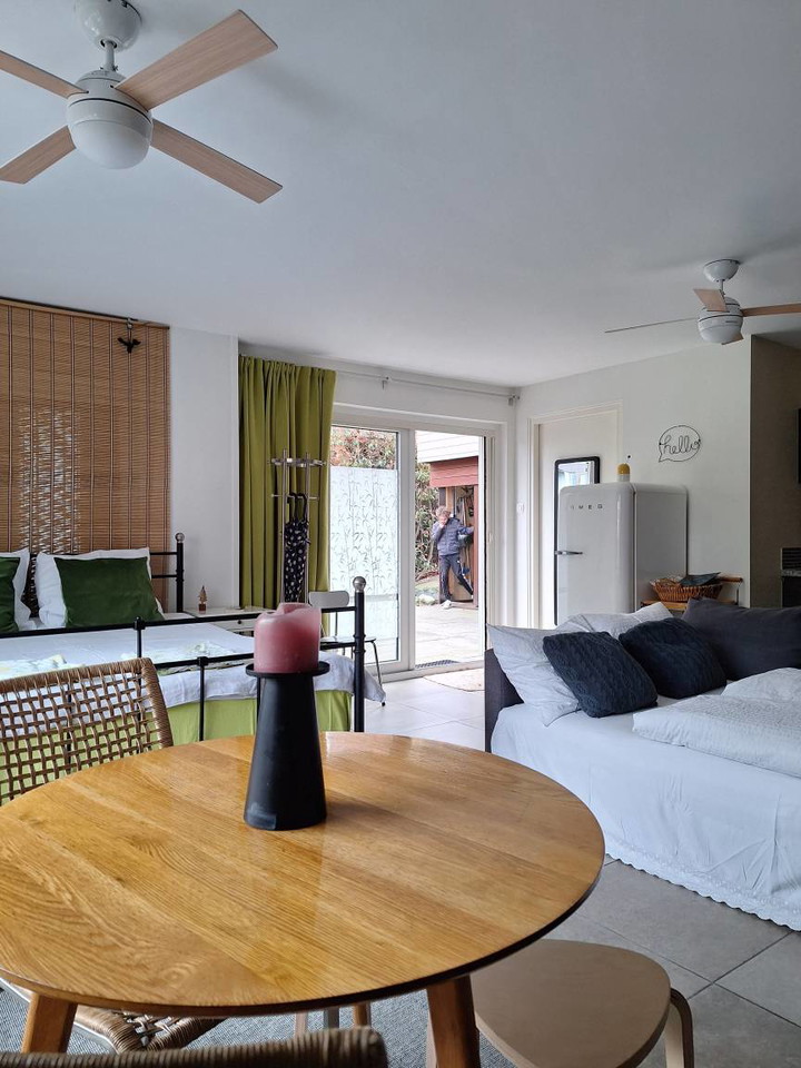 33 M² Private Room ∙ 1 Bedroom ∙ 4 Guests - Amsterdam