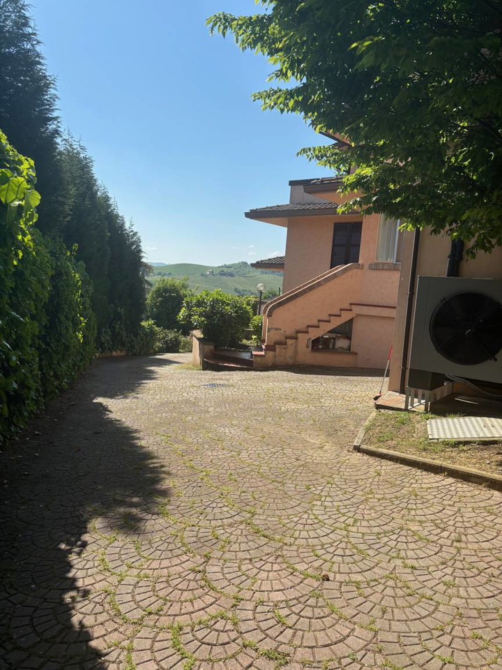 70 M² Apartamento ∙ 1 Quarto ∙ 3 Hóspedes - Sassuolo
