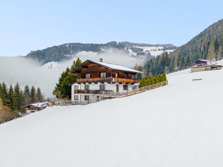 150 M² Chalet ∙ 5 Bedrooms ∙ 11 Guests - Fügen