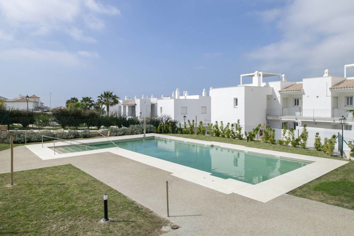 75 M² Apartamento ∙ 2 Habitaciones ∙ 5 Huéspedes - Zahara de los Atunes