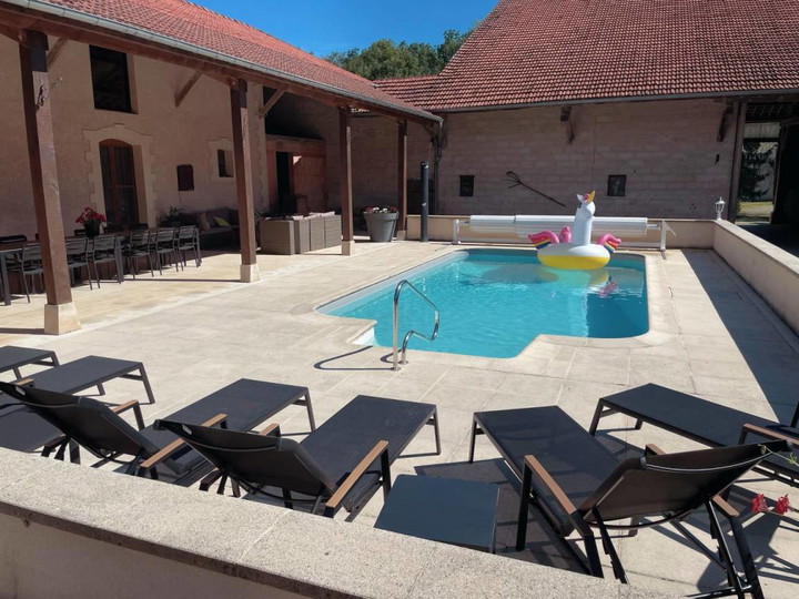 200 M² Gîte ∙ 5 Bedrooms ∙ 12 Guests - Marne