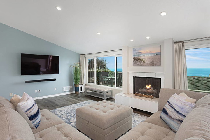 153 M² Apartamento ∙ 2 Habitaciones ∙ 5 Huéspedes - Del Mar, CA
