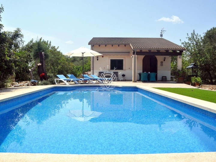 70 M² Cottage ∙ 2 Bedrooms ∙ 4 Guests - Baleares
