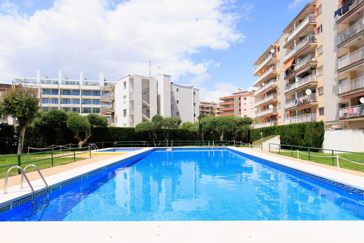 65 M² Ferienwohnung ∙ 2 Schlafzimmer ∙ 6 Gäste - Salou