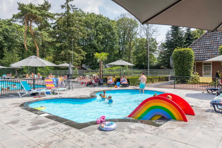 Parco Vacanza ∙ 2 Camere Da Letto ∙ 5 Ospiti - Ede