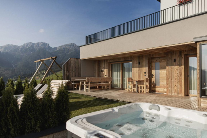100 M² Chalet ∙ 2 Bedrooms ∙ 8 Guests - Bruneck