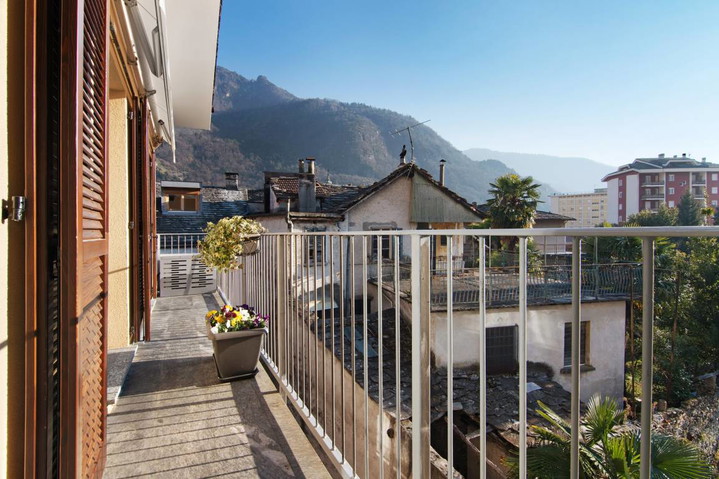70 M² Ferienwohnung ∙ 1 Schlafzimmer ∙ 4 Gäste - Chiavenna