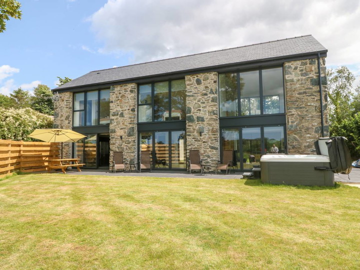 Cottage ∙ 3 Bedrooms ∙ 6 Guests - Bangor, UK