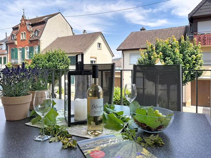 105 M² Ferienwohnung ∙ 3 Schlafzimmer ∙ 5 Gäste - Gottenheim