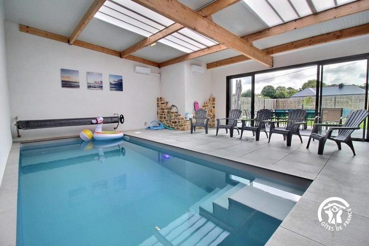 300 M² Gîte ∙ 6 Chambres ∙ 15 Personnes - Herbignac