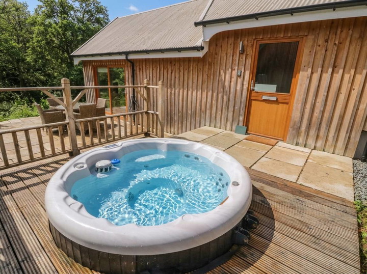 Cottage ∙ 2 Bedrooms ∙ 4 Guests - Loch Tay