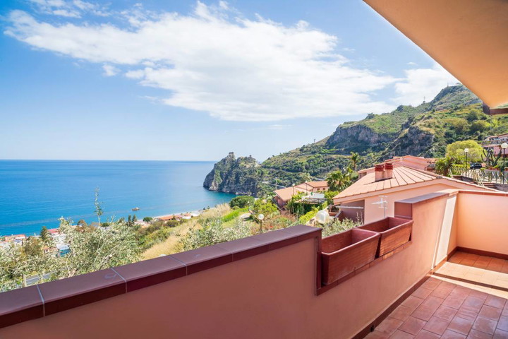 60 M² Huis ∙ 2 Slaapkamers ∙ 5 Gasten - Sant'Alessio Siculo