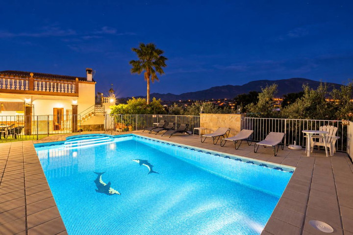 150 M² Casa Rural ∙ 3 Habitaciones ∙ 9 Huéspedes - Provincia de Málaga, España