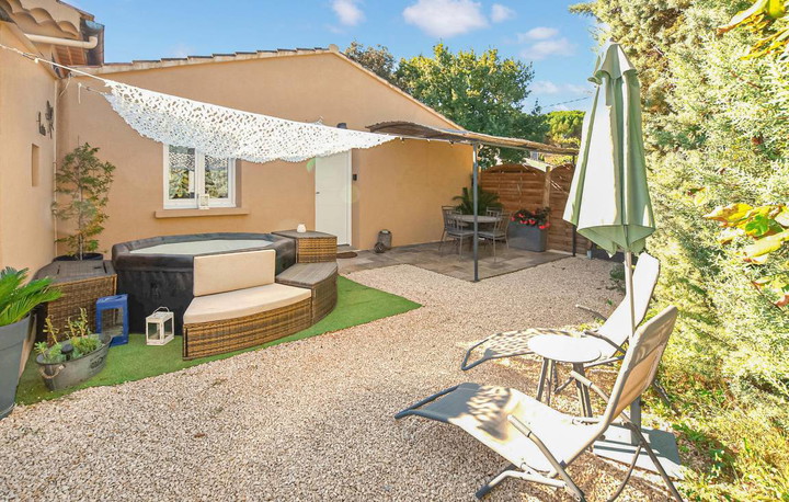 35 M² House ∙ 1 Bedroom ∙ 4 Guests - Bédoin