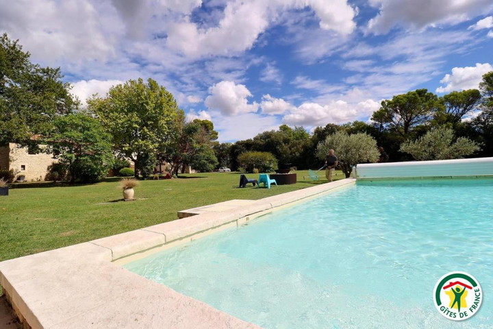 118 M² Gîte ∙ 4 Chambres ∙ 6 Personnes - Grignan