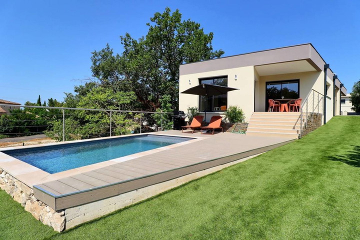 115 M² Maison De Vacances ∙ 3 Chambres ∙ 6 Personnes - Velaux