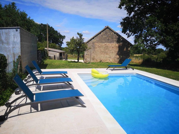 65 M² Gîte ∙ 2 Chambres ∙ 4 Personnes - Commentry