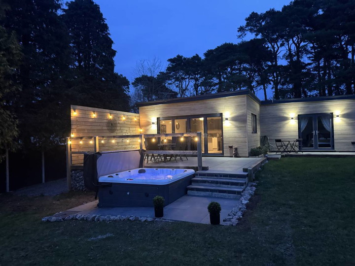 Cottage ∙ 3 Bedrooms ∙ 6 Guests - Clevedon, UK