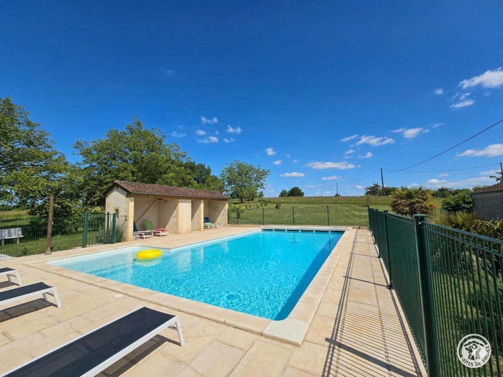 71 M² Gîte ∙ 2 Chambres ∙ 4 Personnes - Dordogne