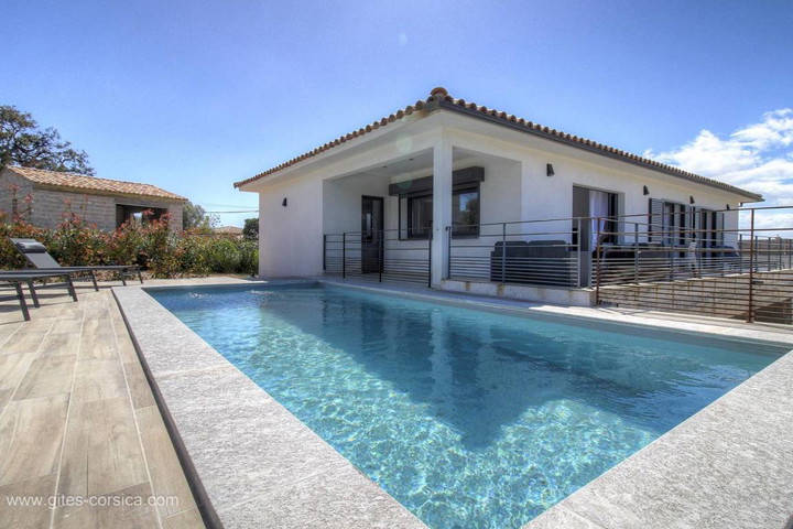 118 M² Gîte ∙ 3 Chambres ∙ 6 Personnes - Corse