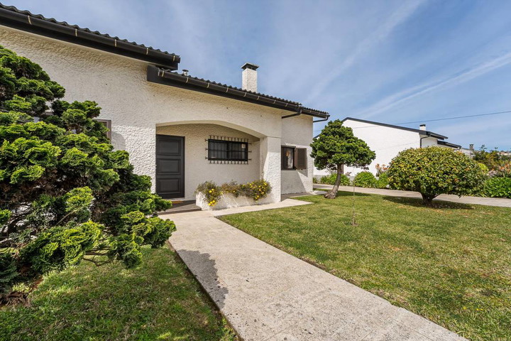 535 M² Casa Vacanza ∙ 4 Camere Da Letto ∙ 10 Ospiti - Esposende