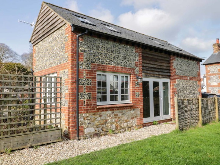 Cottage ∙ 1 Bedroom ∙ 4 Guests - Swindon