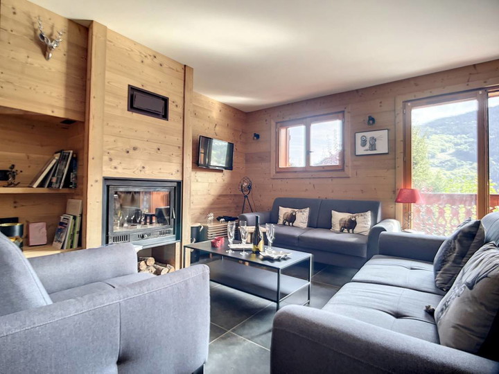 70 M² Chalet ∙ 4 Bedrooms ∙ 8 Guests - Les 3 Vallées