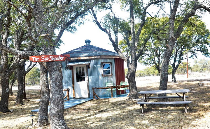 Camping ∙ 2 Bedrooms ∙ 4 Guests - Texas