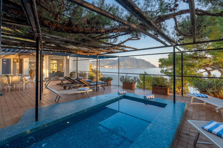 120 M² Villa ∙ 4 Bedrooms ∙ 8 Guests - Camogli