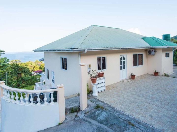 160 M² Huis ∙ 3 Slaapkamers ∙ 7 Gasten - Seychellen