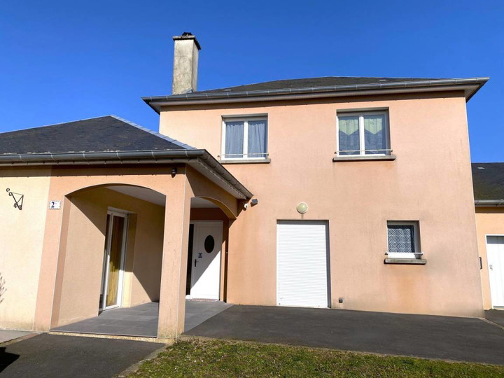 160 M² Gîte ∙ 3 Chambres ∙ 9 Personnes - Ardennes