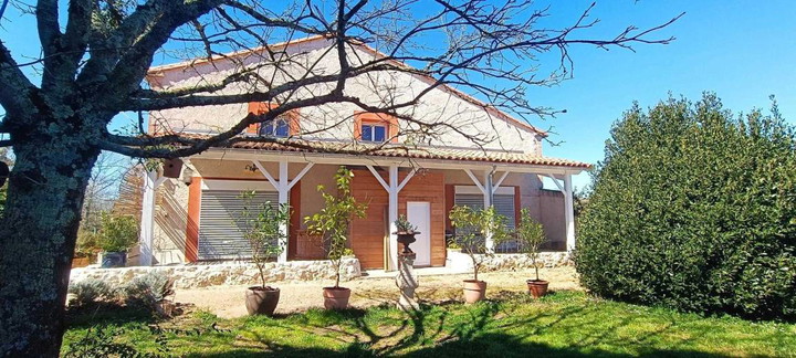 180 M² Gîte ∙ 5 Chambres ∙ 10 Personnes - Occitanie