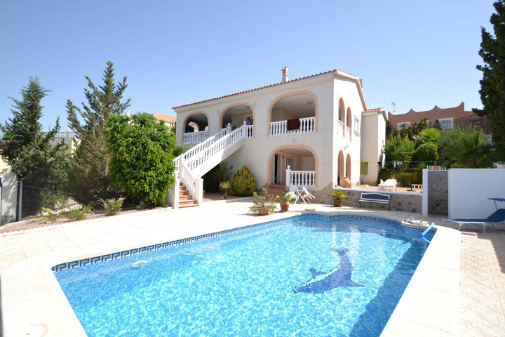200 M² Villa ∙ 4 Bedrooms ∙ 8 Guests - Dolores, Spain