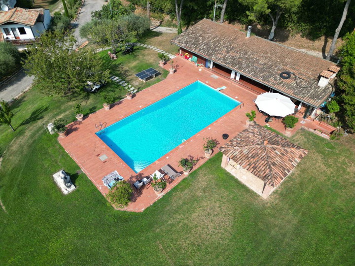 100 M² Albergue ∙ 2 Habitaciones ∙ 8 Huéspedes - Bardolino