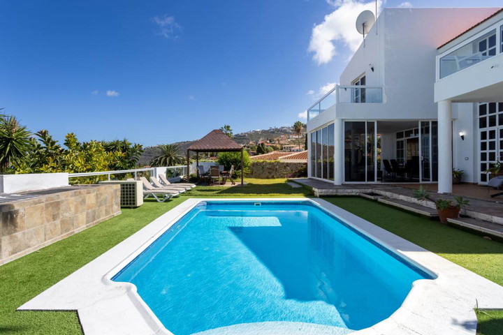 300 M² Maison De Vacances ∙ 5 Chambres ∙ 14 Personnes - El Sauzal