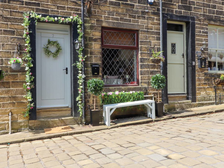 Cottage ∙ 1 Bedroom ∙ 4 Guests - Haworth