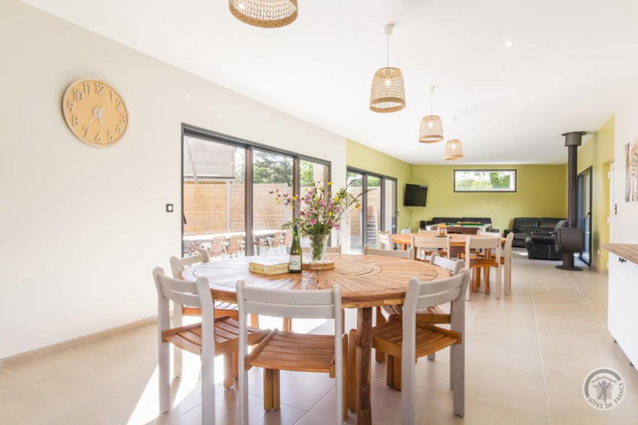 430 M² Gîte ∙ 7 Chambres ∙ 14 Personnes - Manche