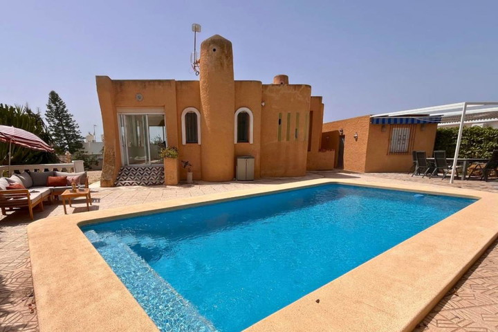 70 M² Villa ∙ 3 Habitaciones ∙ 6 Huéspedes - Jijona