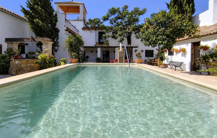 360 M² Casa ∙ 5 Habitaciones ∙ 10 Huéspedes - Estepa