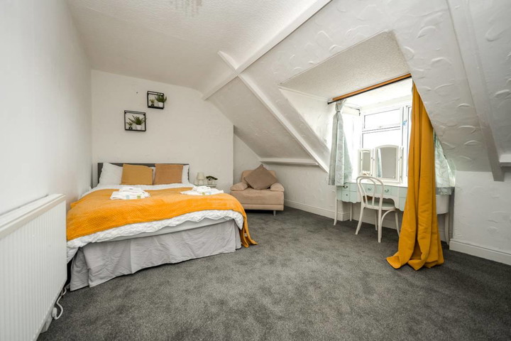 40 M² Apartamento ∙ 5 Habitaciones ∙ 15 Huéspedes - Newcastle upon Tyne