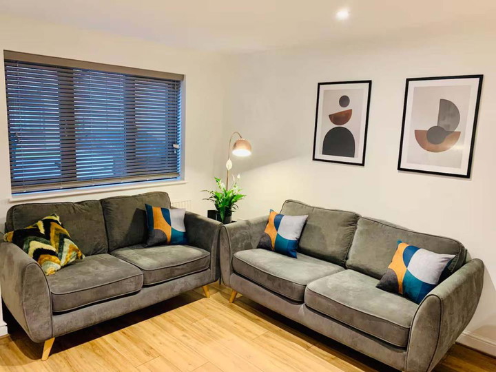 92 M² House ∙ 3 Bedrooms ∙ 5 Guests - Taunton