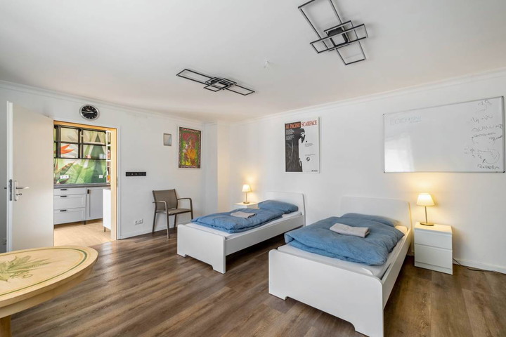 90 M² Ferienwohnung ∙ 2 Schlafzimmer ∙ 4 Gäste - Hofheim am Taunus