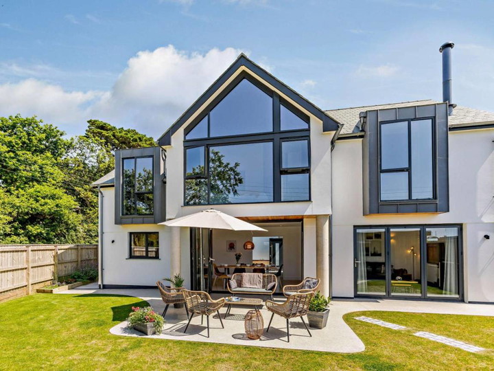 Cottage ∙ 4 Bedrooms ∙ 8 Guests - Bude