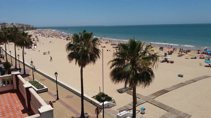 90 M² Apartment ∙ 3 Bedrooms ∙ 6 Guests - Rota