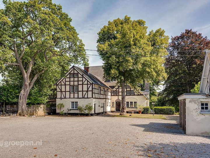 Maison De Vacances ∙ 24 Chambres ∙ 50 Personnes - Vielsalm