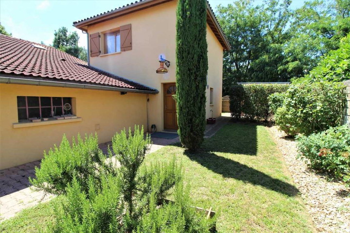 78 M² Gîte ∙ 2 Chambres ∙ 4 Personnes - Rillieux-la-Pape