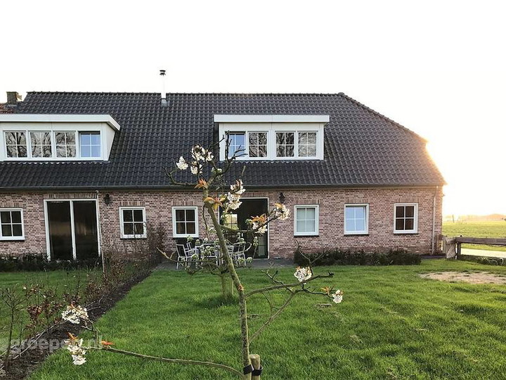 House ∙ 5 Bedrooms ∙ 14 Guests - 's-Hertogenbosch