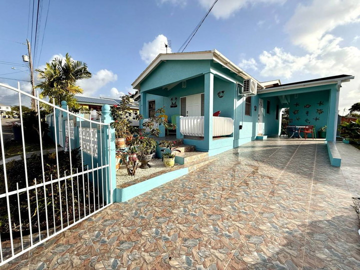 2100 M² House ∙ 3 Bedrooms ∙ 6 Guests - Barbados